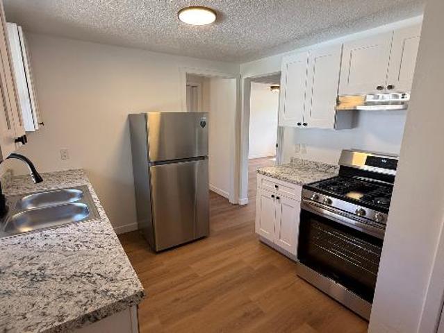 1 Br, 1 bath, Condo 469 W 2nd Street