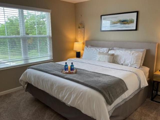 1 Br, 1 bath, Condo 4700 Lowell Lane
