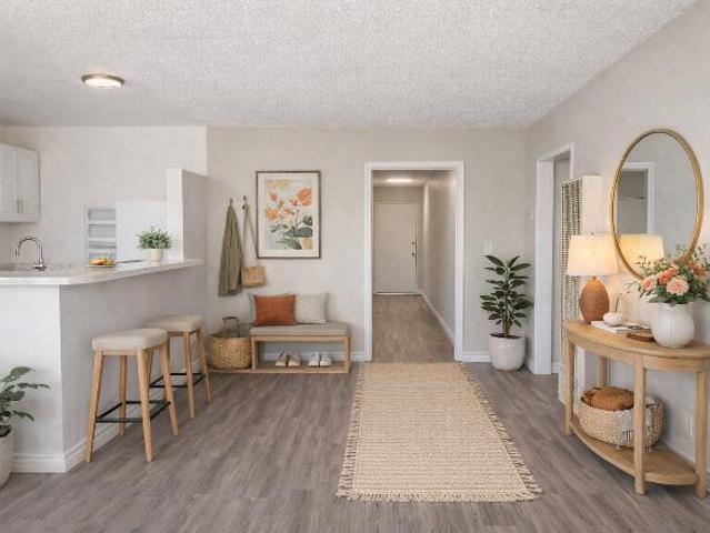 1 Br, 1 bath, Condo 4737 S Slauson Ave