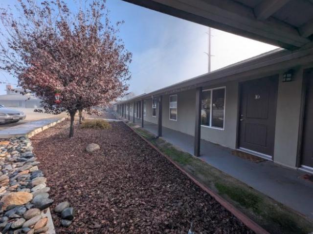 1 Br, 1 bath, Condo 4758 Skyway