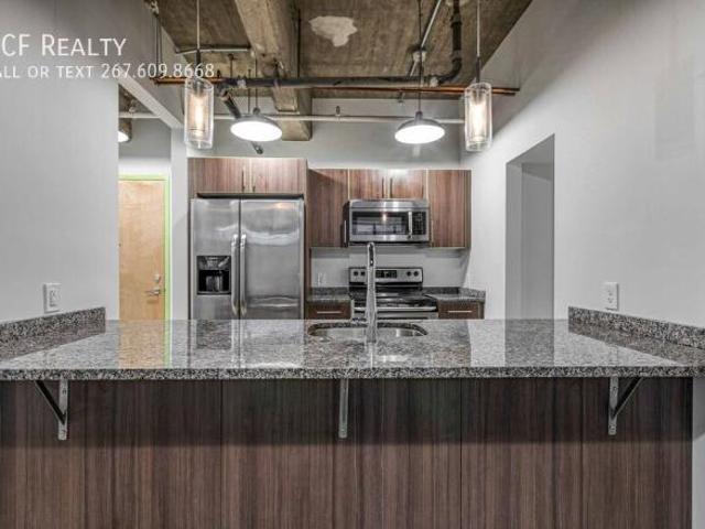1 Br, 1 bath, Condo 4800 Brown Street