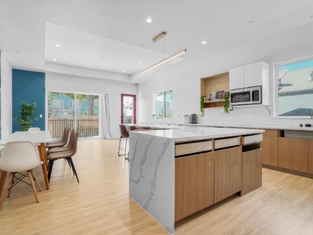 1 Br, 1 bath, Condo 4802 S Slauson