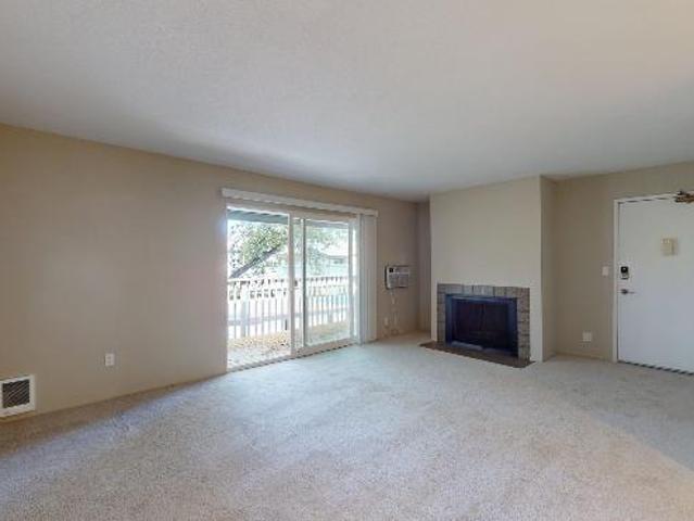 1 Br, 1 bath, Condo 481 Ignacio Blvd