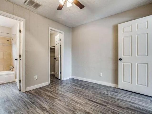 1 Br, 1 bath, Condo 4820 Oaks Ave