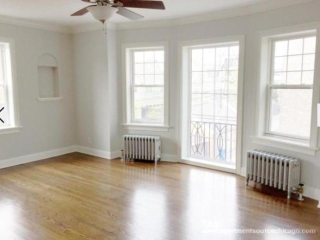 1 Br, 1 bath, Condo 4838 N Paulina St