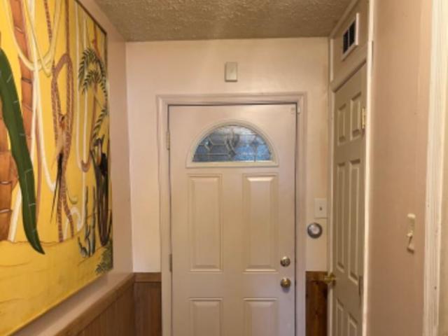 1 Br, 1 bath, Condo 483 Mainsville Rd