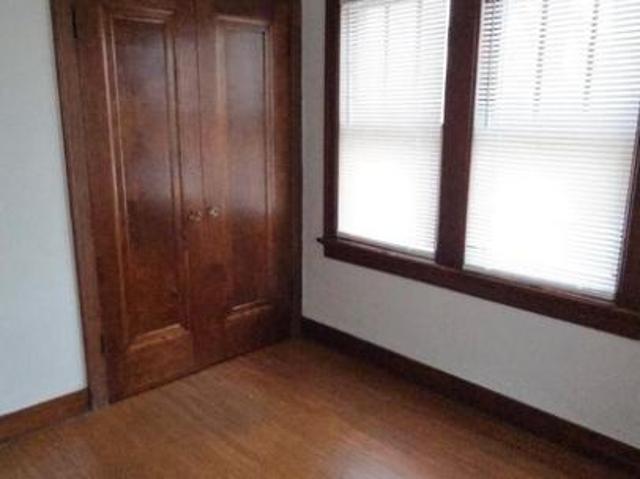 1 Br, 1 bath, Condo 4857 Lewis Ave Apt