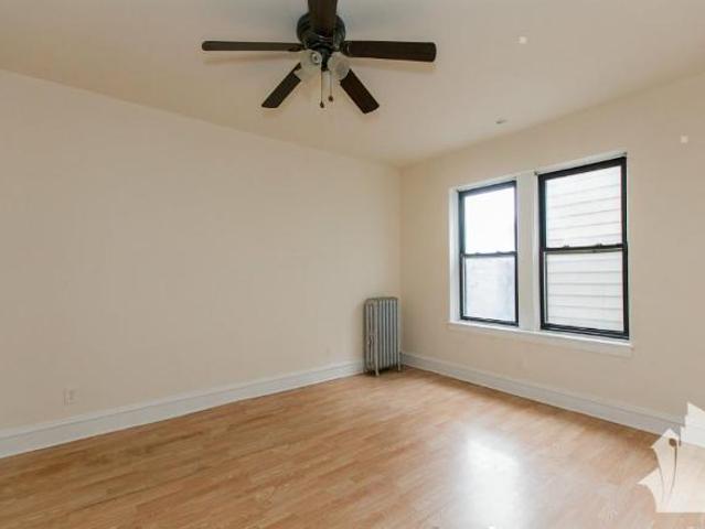 1 Br, 1 bath, Condo 4851 North Damen Avenue