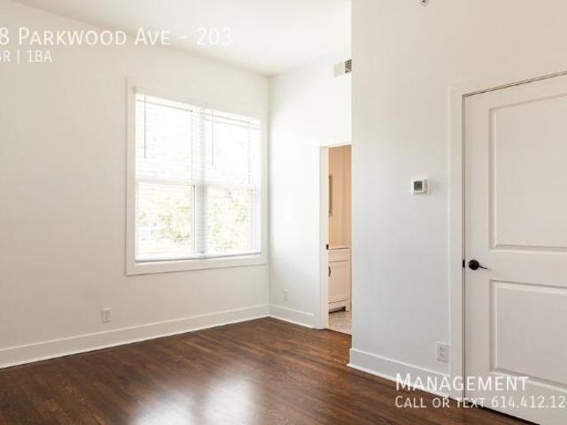 1 Br, 1 bath, Condo 48 Parkwood Ave