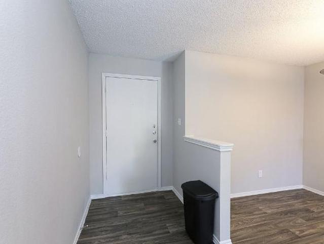 1 Br, 1 bath, Condo 4900 Usaa Blvd
