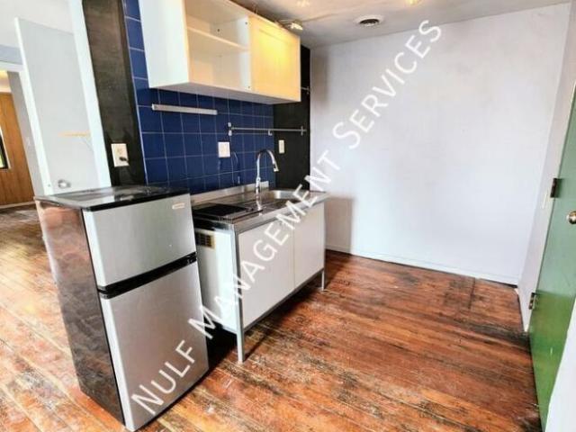 1 Br, 1 bath, Condo 4901 Penn Avenue