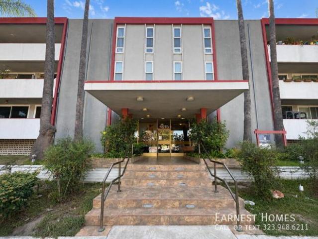 1 Br, 1 bath, Condo 4915 Tyrone Ave