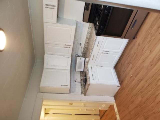 1 Br, 1 bath, Condo 492 Pine St