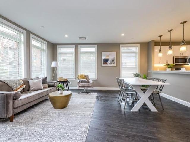 1 Br, 1 bath, Condo 4945 Washington St