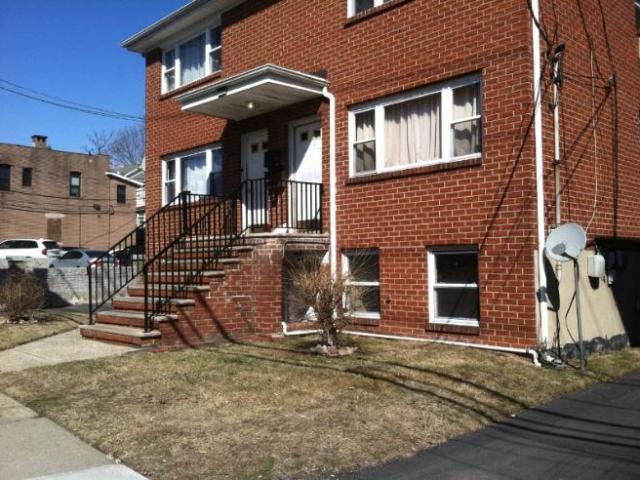 1 Br, 1 bath, Condo 495 Main Street