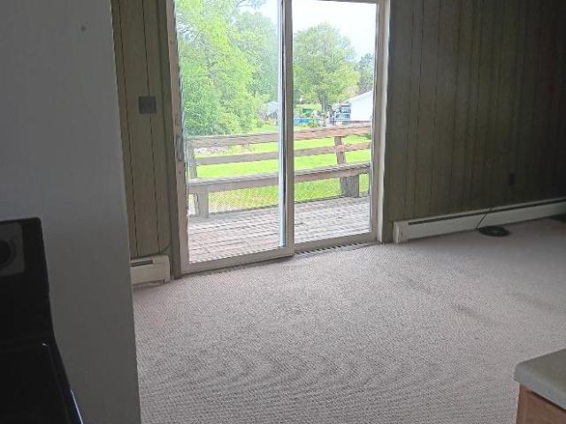 1 Br, 1 bath, Condo 495 North Pike Rd