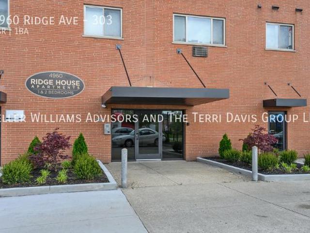 1 Br, 1 bath, Condo 4960 Ridge Ave