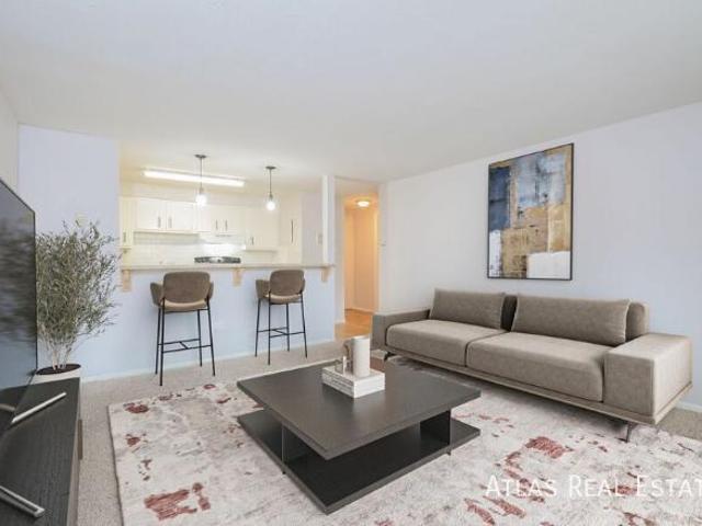 1 Br, 1 bath, Condo 4993 N King Street