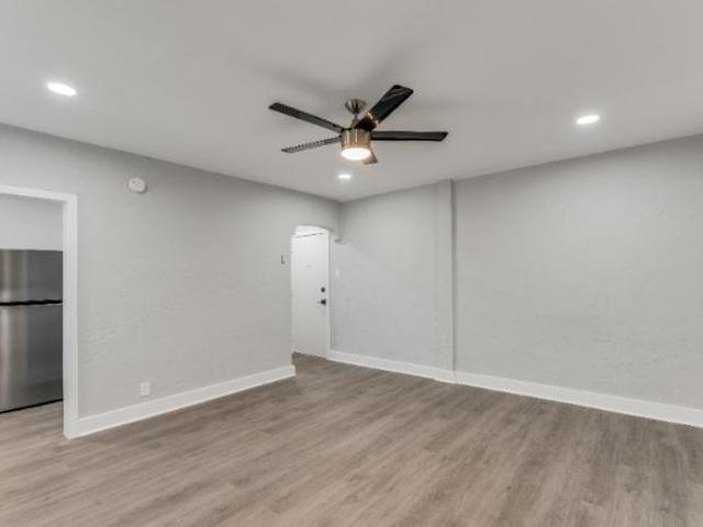 1 Br, 1 bath, Condo 49 E Cliveden St
