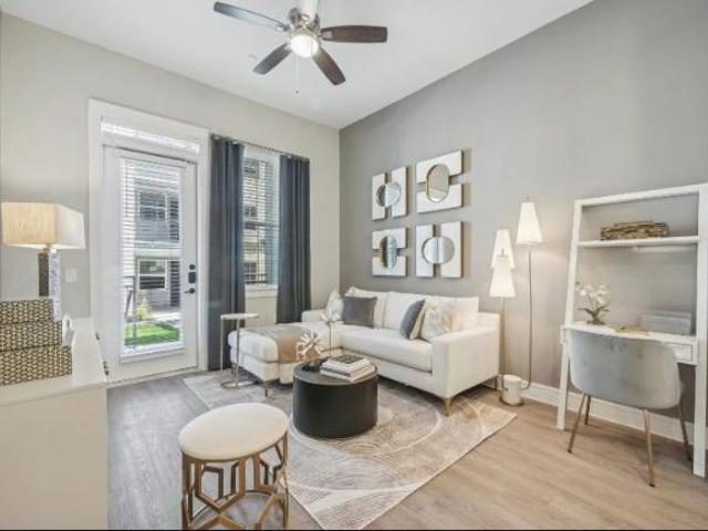 1 Br, 1 bath, Condo 5026 Zion Road