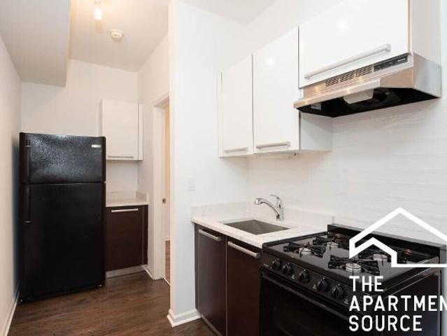 1 Br, 1 bath, Condo 5054 North Winthrop Ave