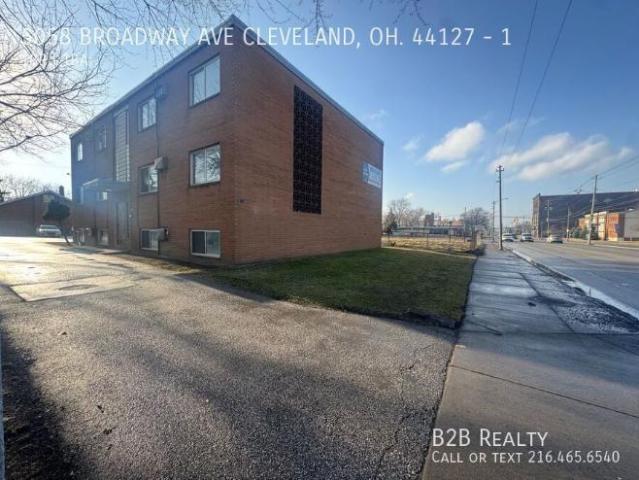 1 Br, 1 bath, Condo 5058 Broadway Ave