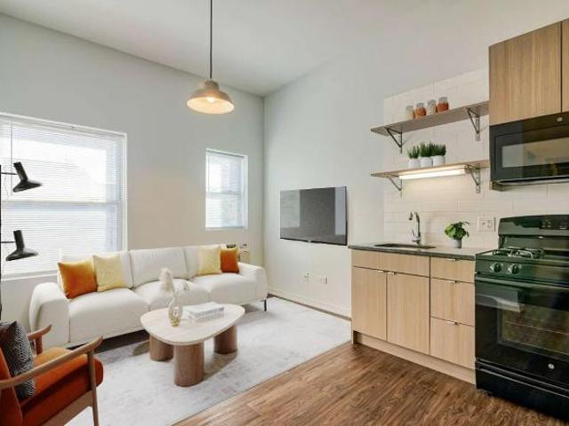 1 Br, 1 bath, Condo 5051 N Kenmore Avenue