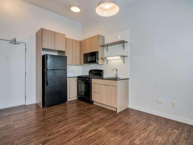1 Br, 1 bath, Condo 5051 N Kenmore Avenue