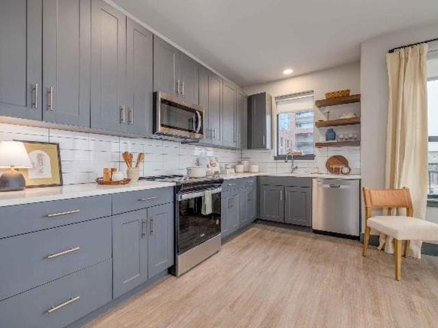 1 Br, 1 bath, Condo 505 E 2nd St S