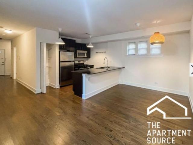 1 Br, 1 bath, Condo 5060 N Winchester Ave