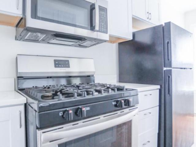 1 Br, 1 bath, Condo 5063 N Glenwood