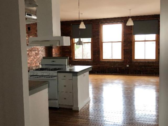 1 Br, 1 bath, Condo 506 S Elm St