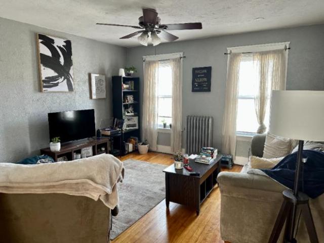 1 Br, 1 bath, Condo 50 Huntington Ave