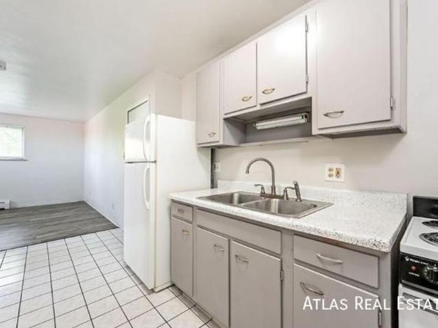 1 Br, 1 bath, Condo 510 N Dayton Street
