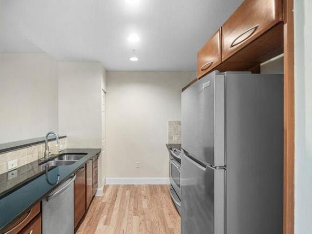 1 Br, 1 bath, Condo 511 Lucerne Avenue