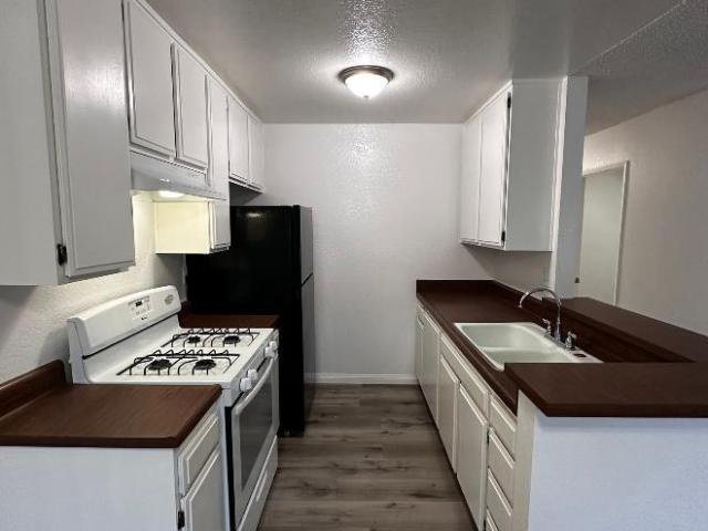 1 Br, 1 bath, Condo 5134 Glendora Ave