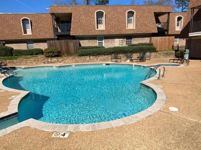 1 Br, 1 bath, Condo 5155 Wayneland Drive