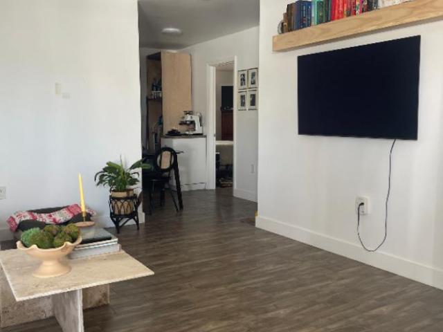 1 Br, 1 bath, Condo 516 Ne 166th St