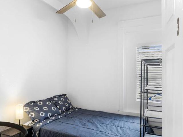 1 Br, 1 bath, Condo 518 N Ohio Ave