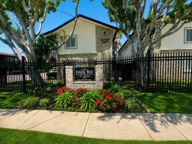 1 Br, 1 bath, Condo 521 Park Way
