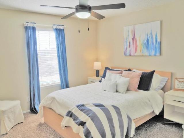 1 Br, 1 bath, Condo 5234 Villa Del Mar Ave