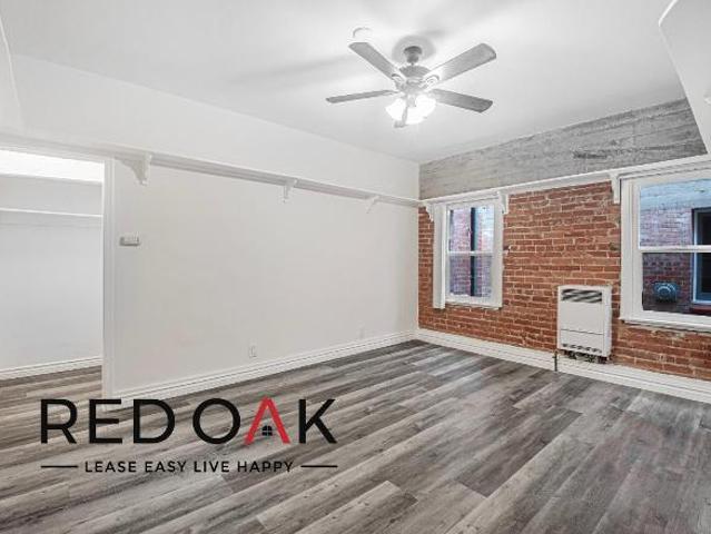 1 Br, 1 bath, Condo 5233 Monte Vista