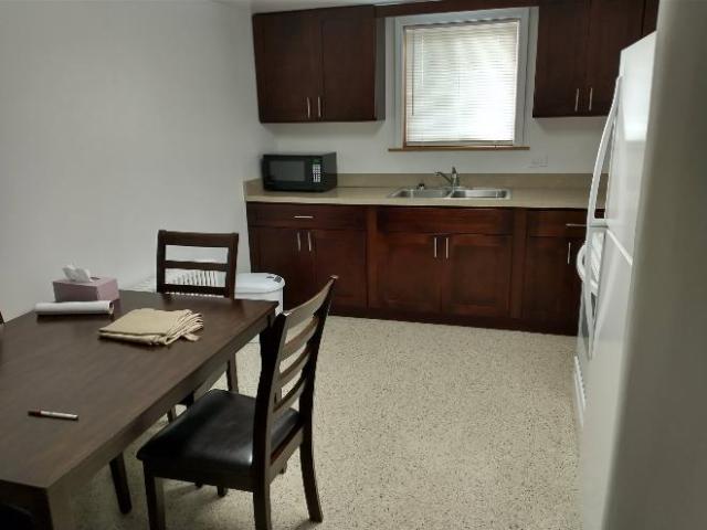 1 Br, 1 bath, Condo 5260 W Foster