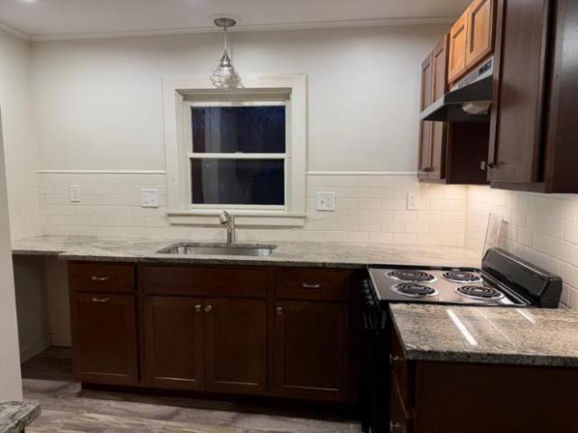 1 Br, 1 bath, Condo 52 Myrtle Street