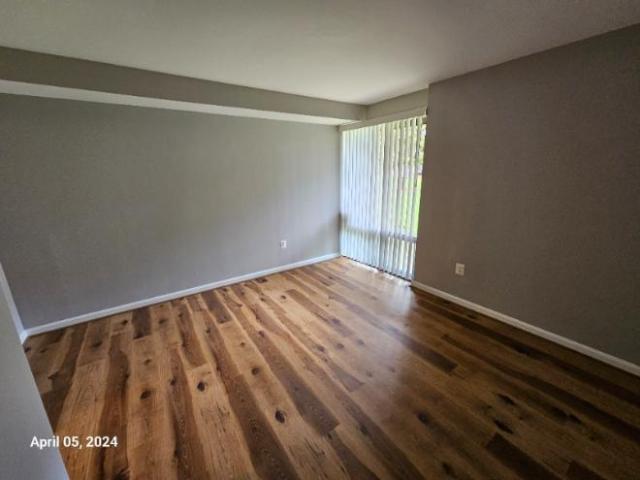 1 Br, 1 bath, Condo 530 Wilson Bridge Drive