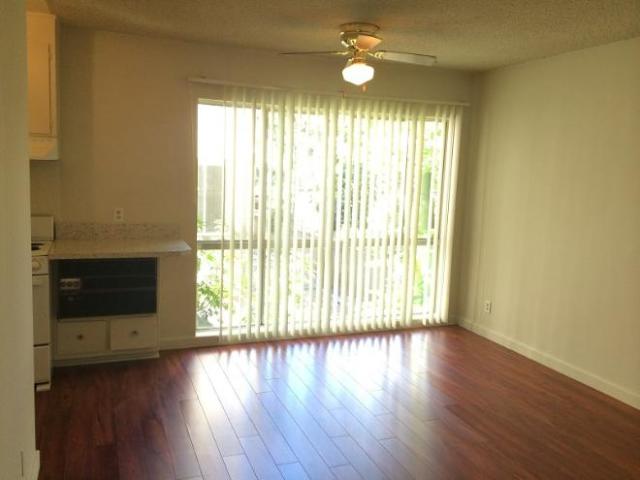 1 Br, 1 bath, Condo 530 Veteran Ave