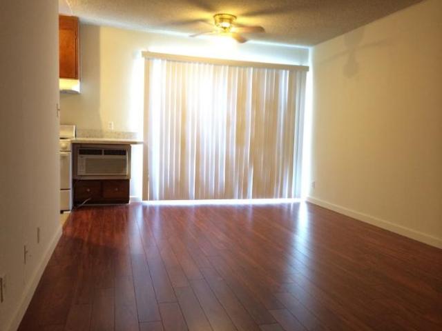 1 Br, 1 bath, Condo 530 Veteran Ave