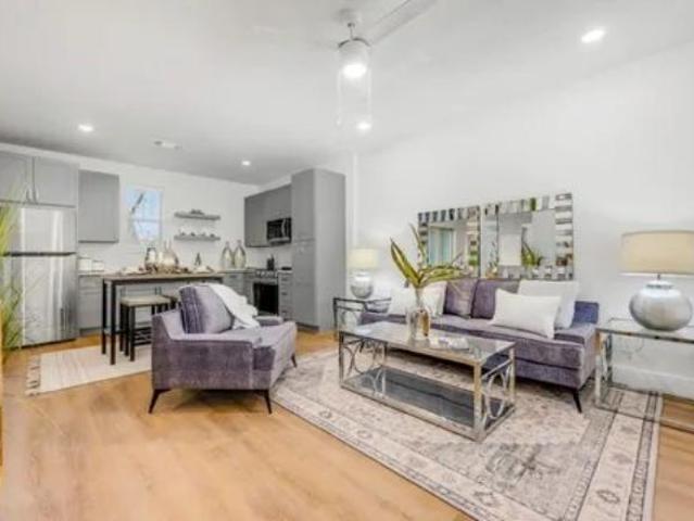 1 Br, 1 bath, Condo 5313 Reiger Ave