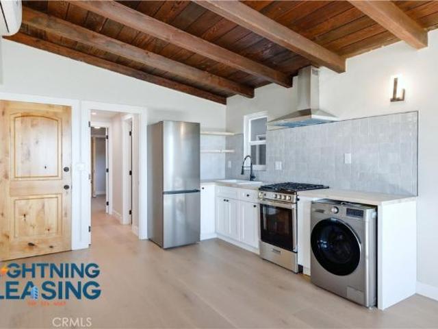 1 Br, 1 bath, Condo 5339 E Ocean Blvd