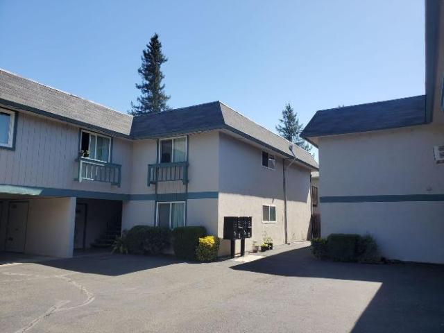 1 Br, 1 bath, Condo 534 Humboldt Street
